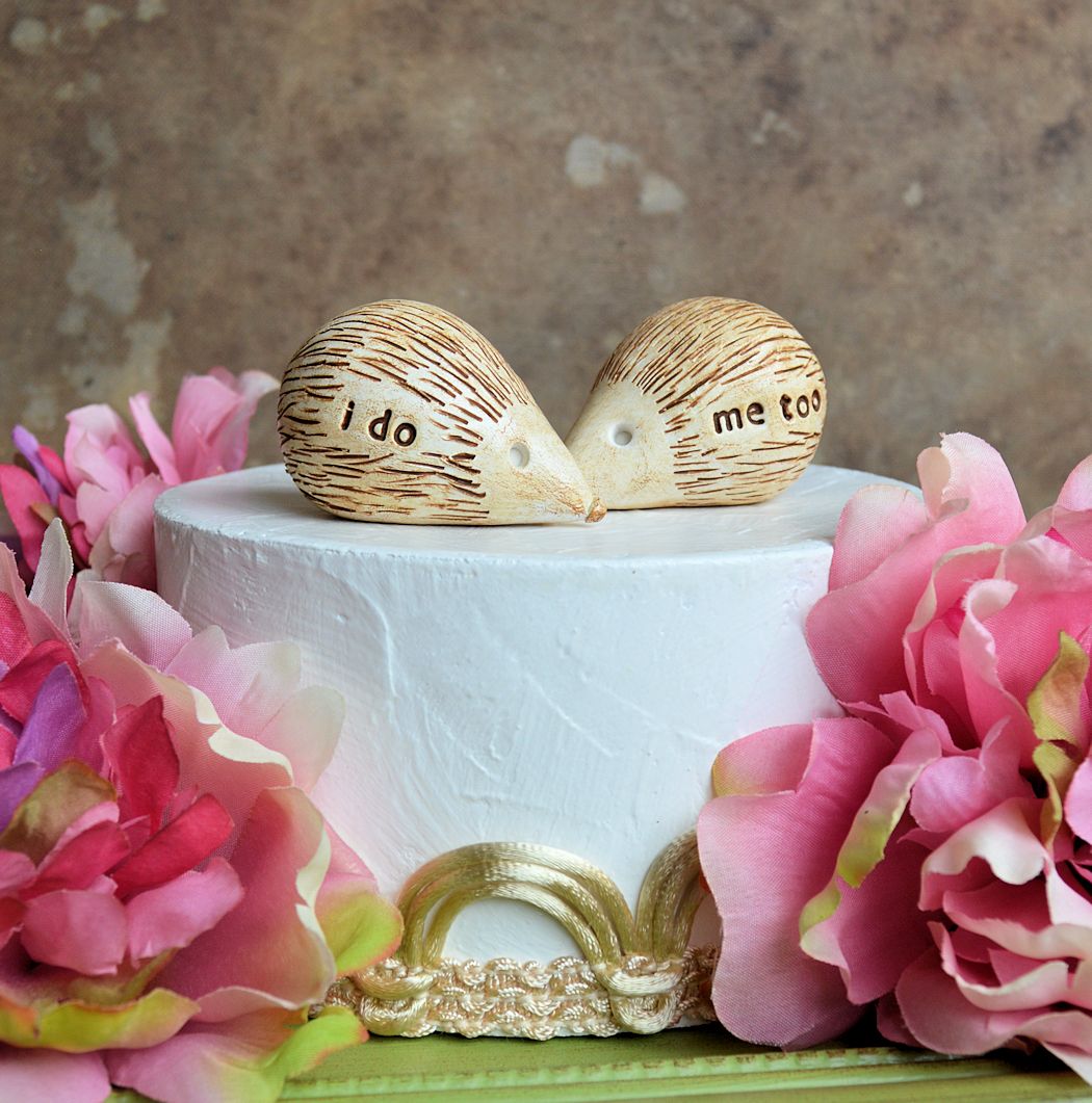 Wedding cake topper ... hedgehogs that say i do, me too