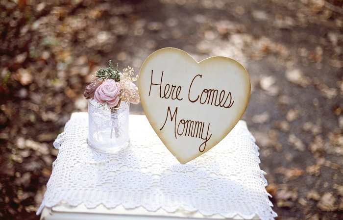 Here Comes Mommy Sign
