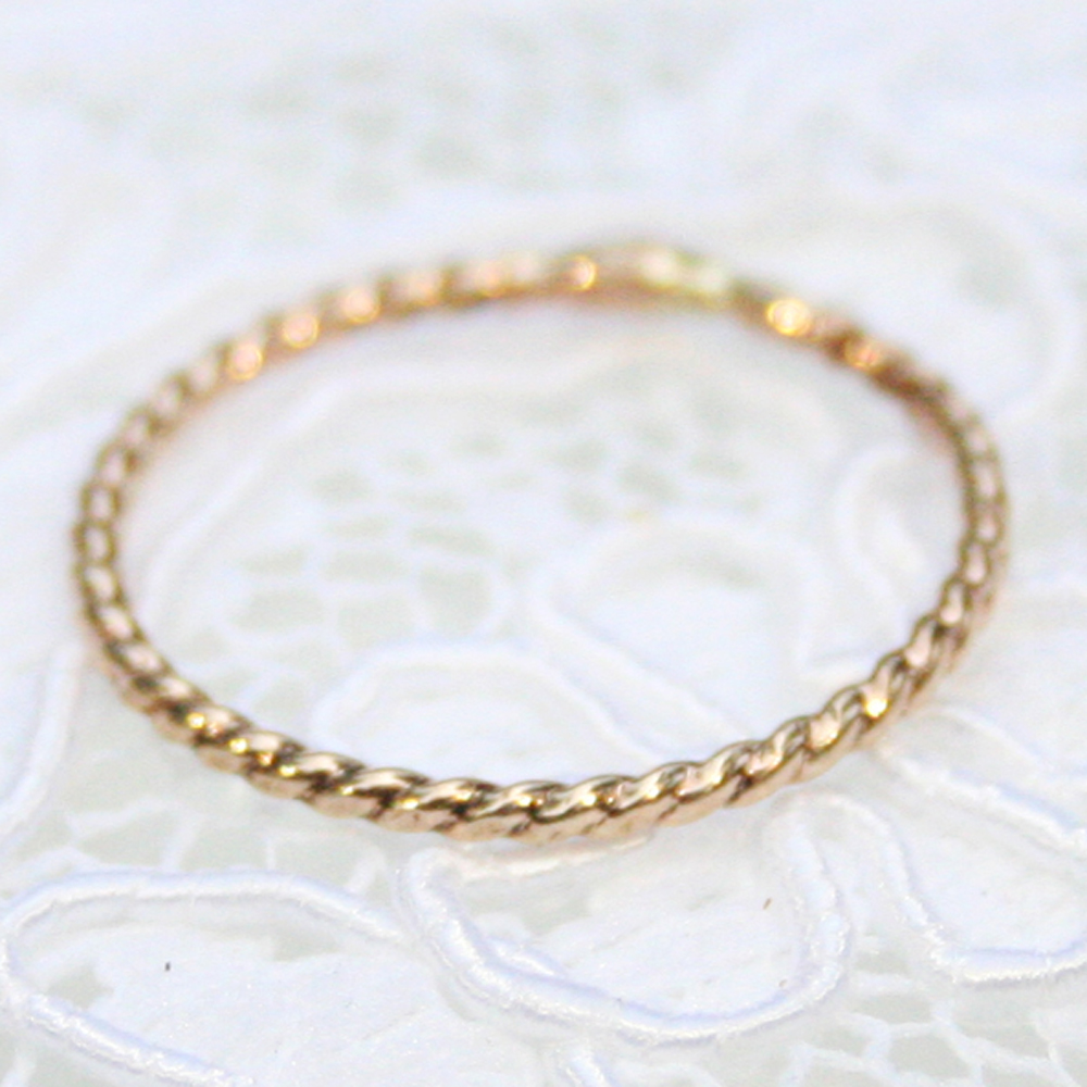 gold,wedding,ring,rings,bridal,bridesmaids,jewelry,jewellery,simple,band