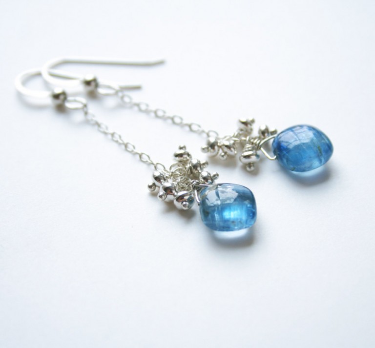10 Earrings That Make a Perfect "Something Blue" | Emmaline Bride ...