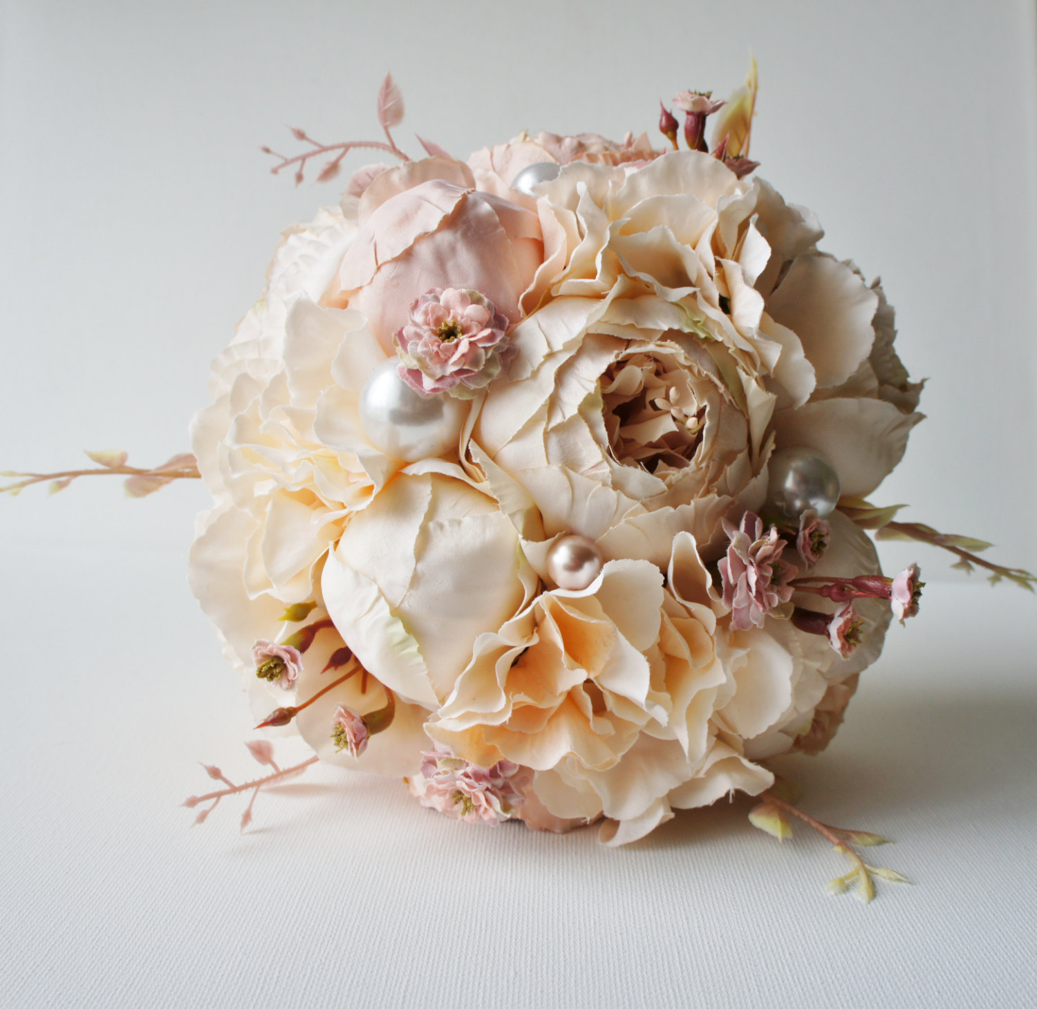 Silk Bouquets for Weddings: Why They're a Brilliant Choice