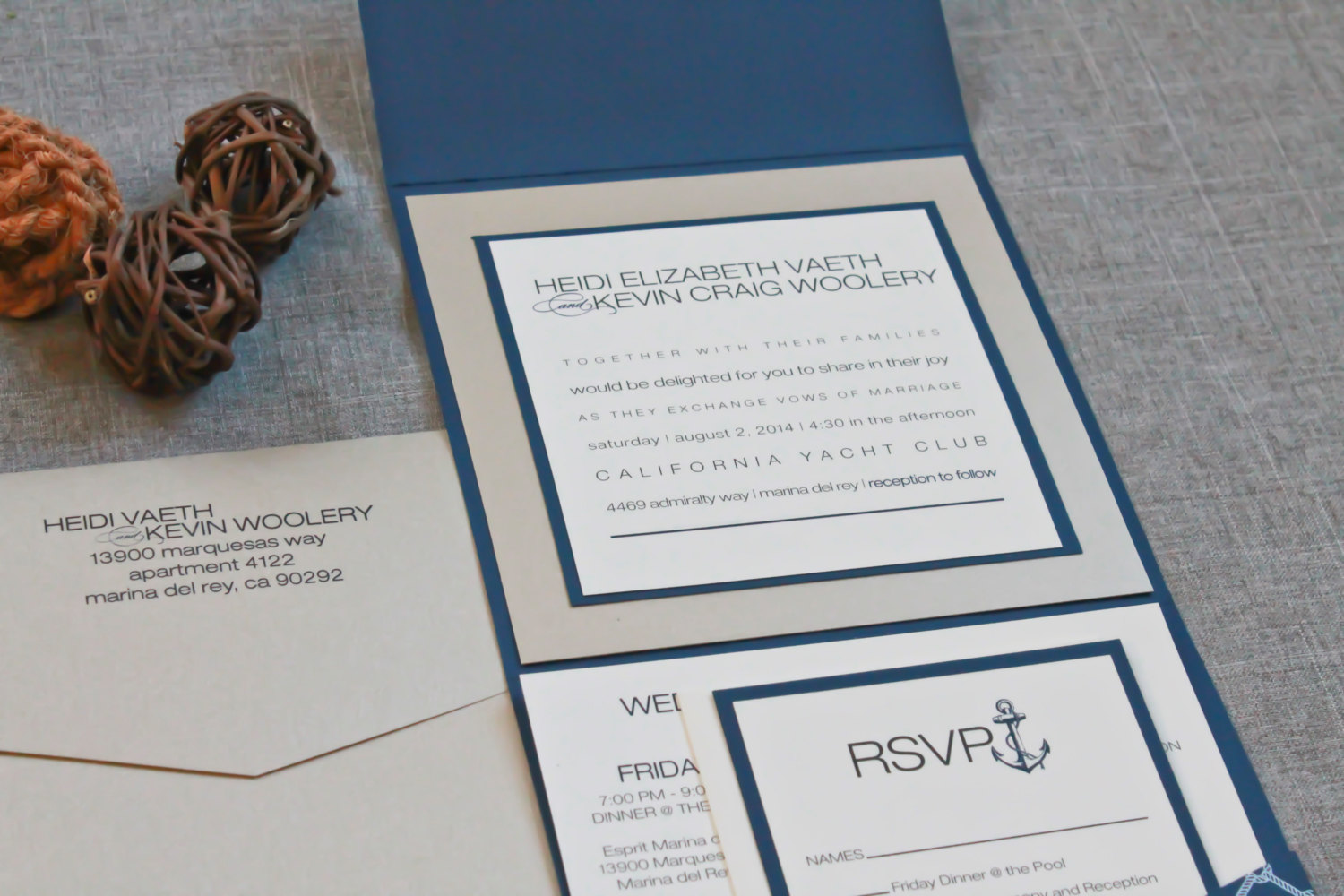 Square Wedding Invitations: What Size, Postage, Styles to Know