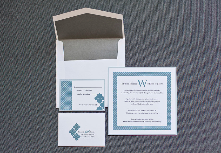 Square Wedding Invitations: What Size, Postage, Styles to Know