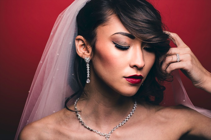 Vanity Fair Inspired Bridal Shoot | Emmaline Bride Wedding Blog