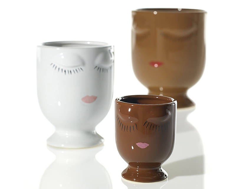 This Face Vase Makes an Awesome Gift on Etsy | Emmaline Bride