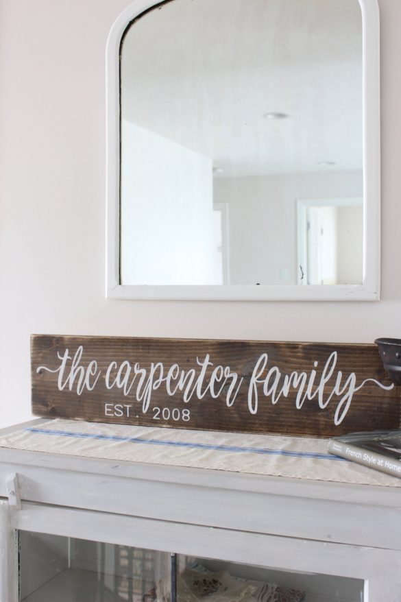 Top 10 Personalized Family Name Signs on Etsy | Emmaline Bride