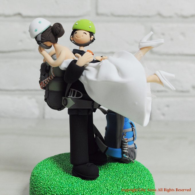 Hiking Cake Topper Ideas on Etsy - Top 10 for Weddings | Emmaline Bride