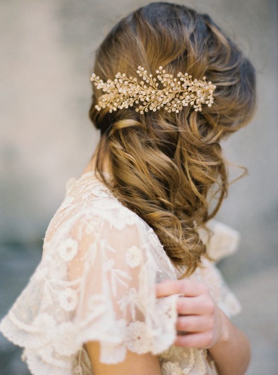 50 Best Bridal Hair Combs on Etsy for Weddings | Emmaline Bride®