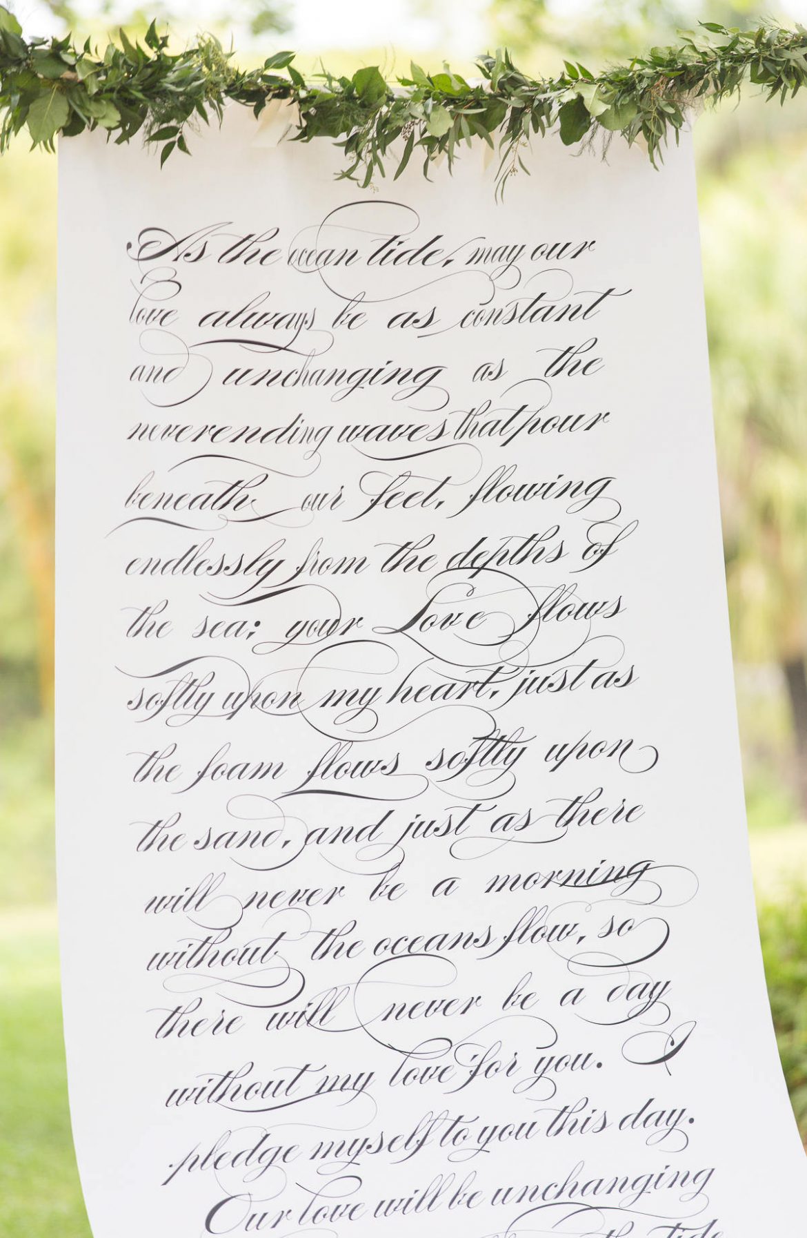 This Wedding Scroll Backdrop Will Make Your Ceremony Beautiful