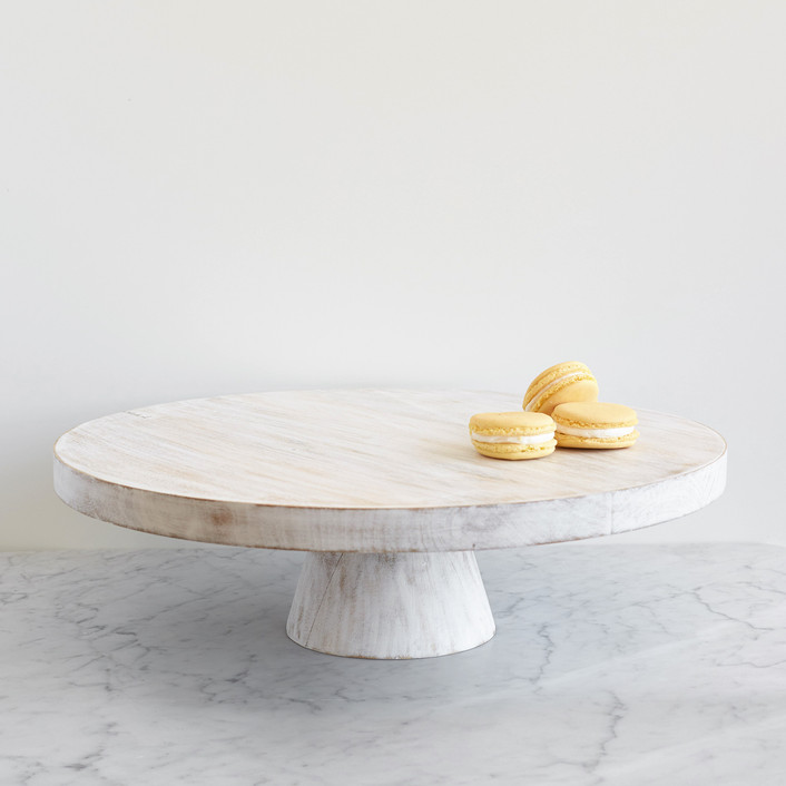 Rustic Wood Cake Stand | Emmaline Bride Wedding Blog