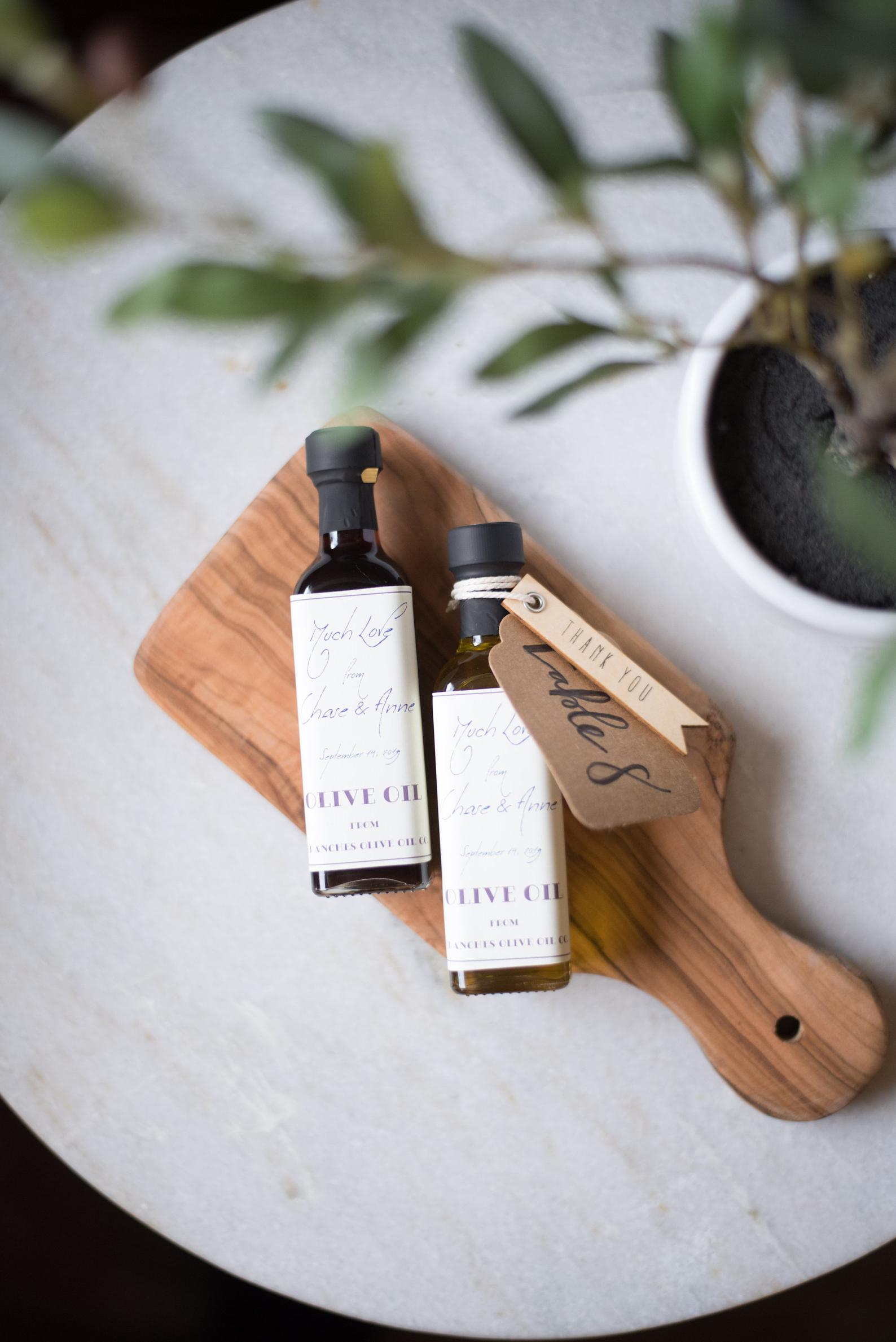 50 Best Wedding Favors 2021 (+ Under $5!) | Emmaline Bride