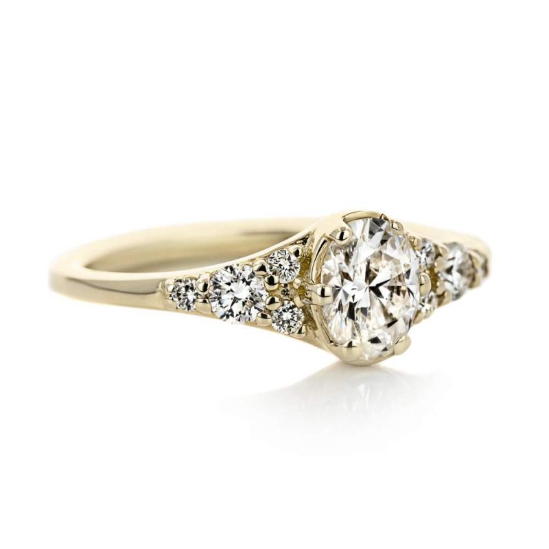 7 Antique Style Engagement Rings for the Bride | Emmaline Bride Wedding ...