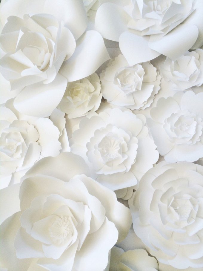 How to Make a Cool Backdrop with Large Paper Flowers | Emmaline Bride ...