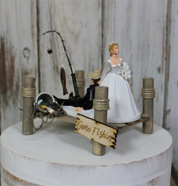 18 Funny Wedding Toppers That'll Make You Smile | Emmaline Bride ...