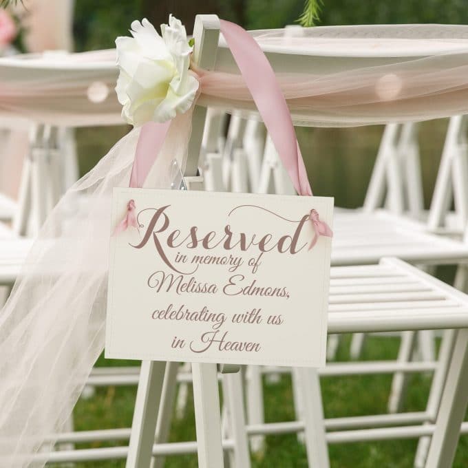 Memorial Sign Wedding Ideas: How to Honor a Loved One Who Passed