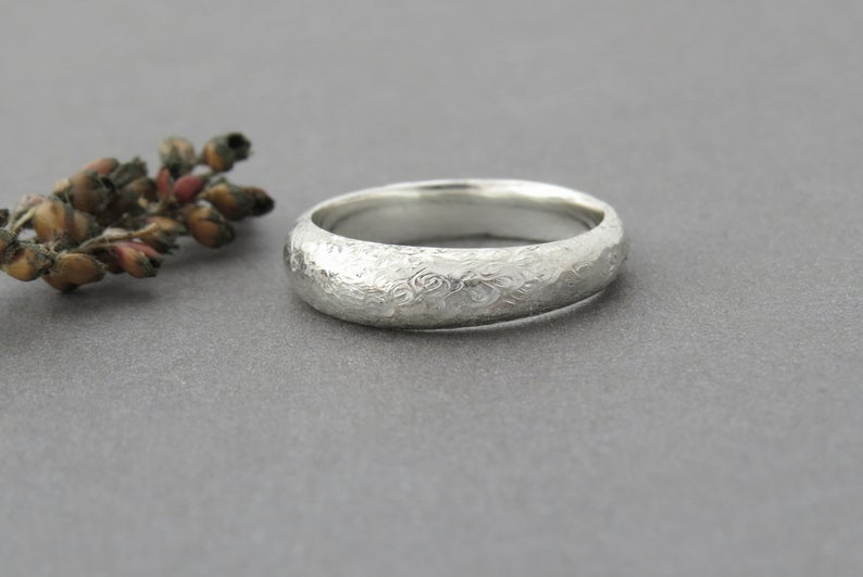 30 Unconventional Wedding Rings (PHOTOS) on Etsy | Emmaline Bride