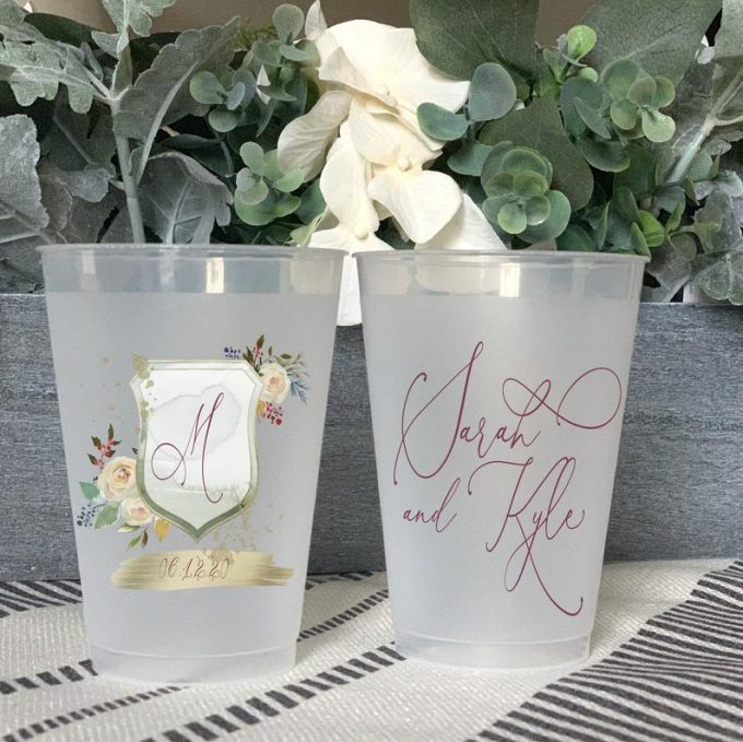 Bulk plastic cups for wedding store