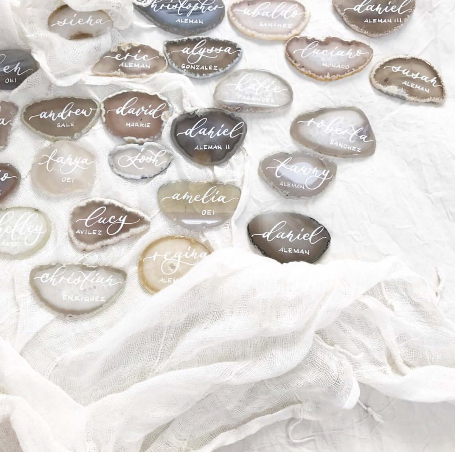 18 Creative Wedding Favors That Double as Place Cards | Emmaline Bride