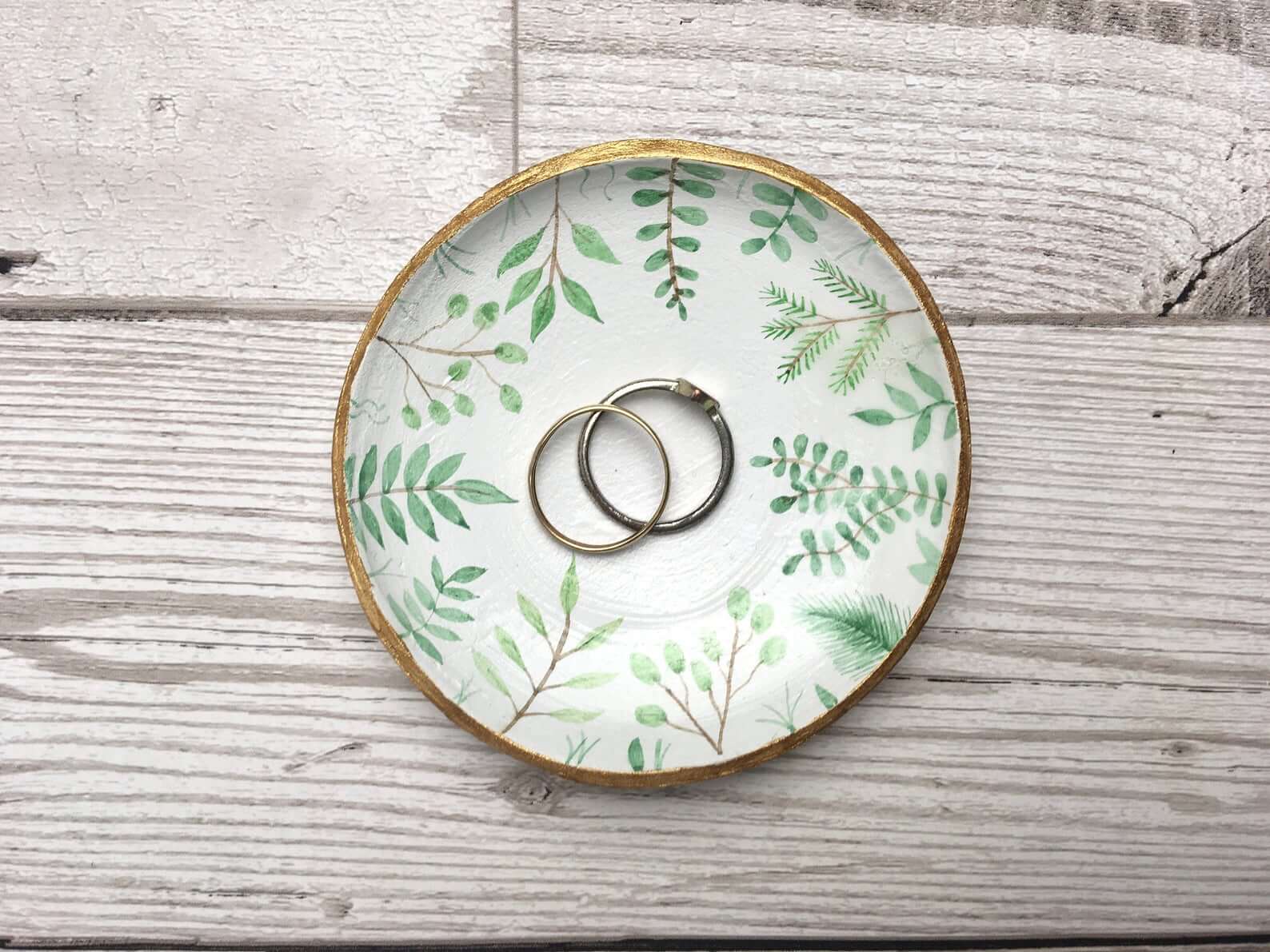 Mom Ring Dish: 30 Best Mother of the Bride Ring Dishes | Emmaline Bride