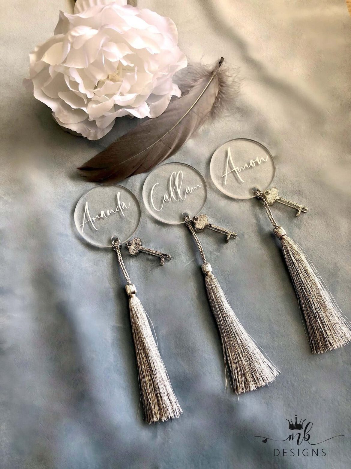 18 Creative Wedding Favors That Double as Place Cards | Emmaline Bride