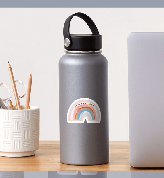 Fun DIY Gift Idea: Hydro Flask Bottles + Fun Stickers