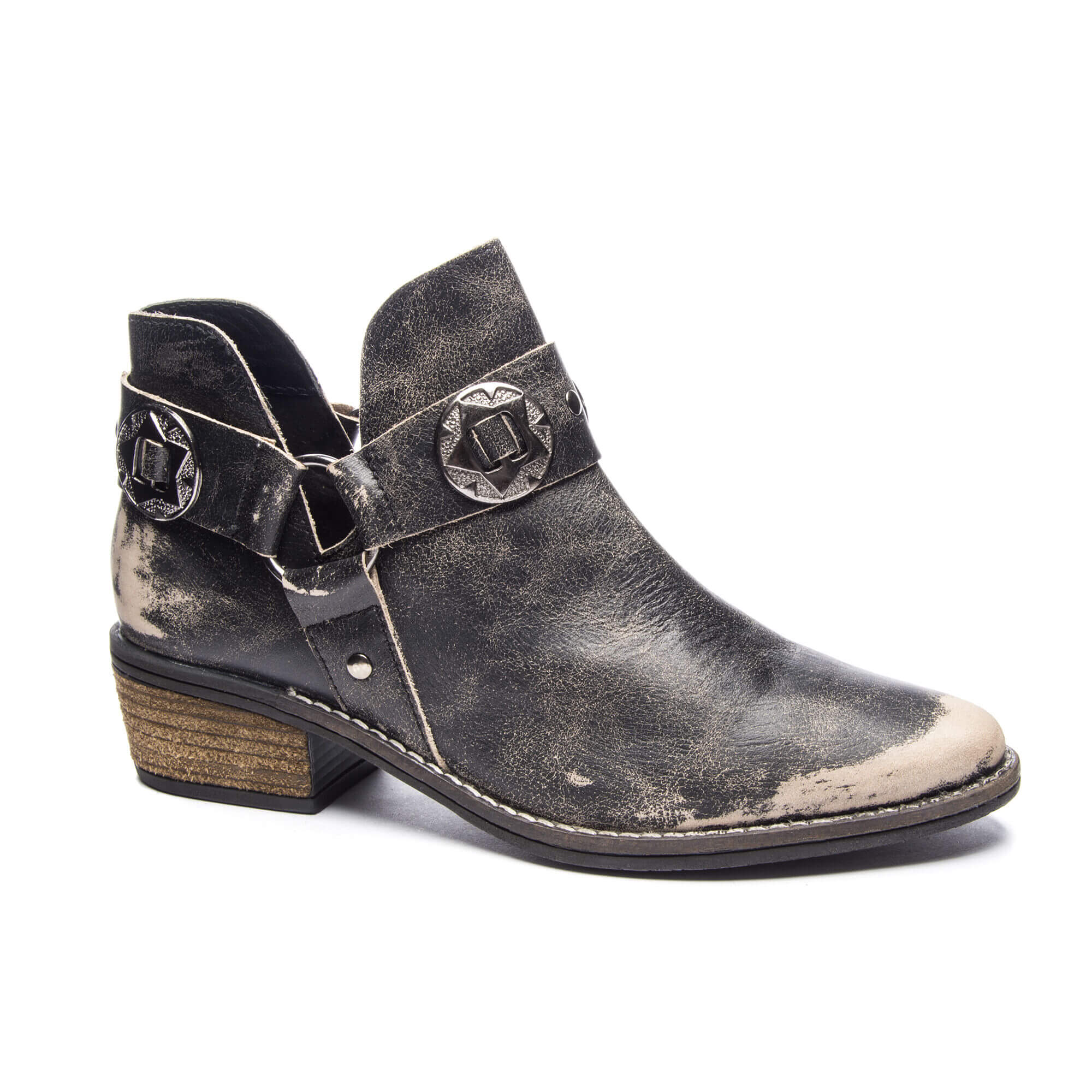 17 Most Comfortable Wedding Boots for the Bride | Emmaline Bride