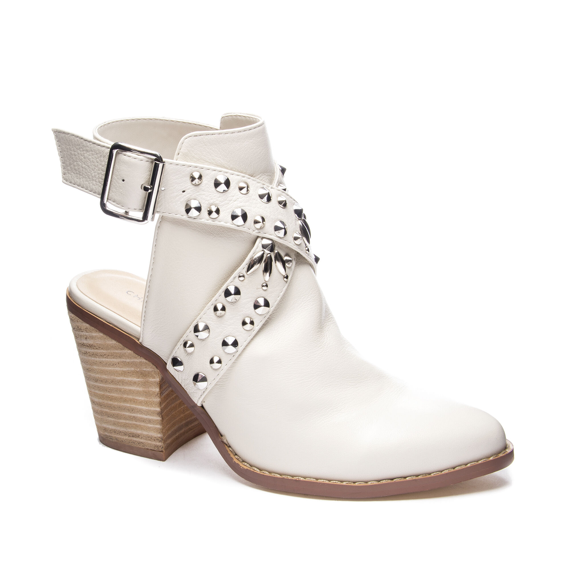 17 Most Comfortable Wedding Boots for the Bride | Emmaline Bride