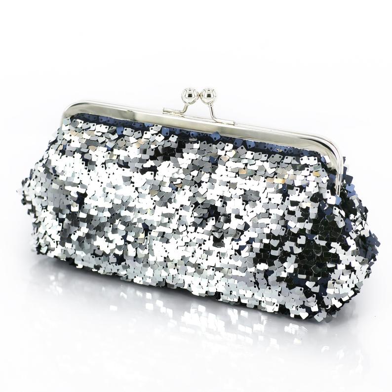 50 Best Bridal Clutches for 2023: Wedding Purses + Bride Bags