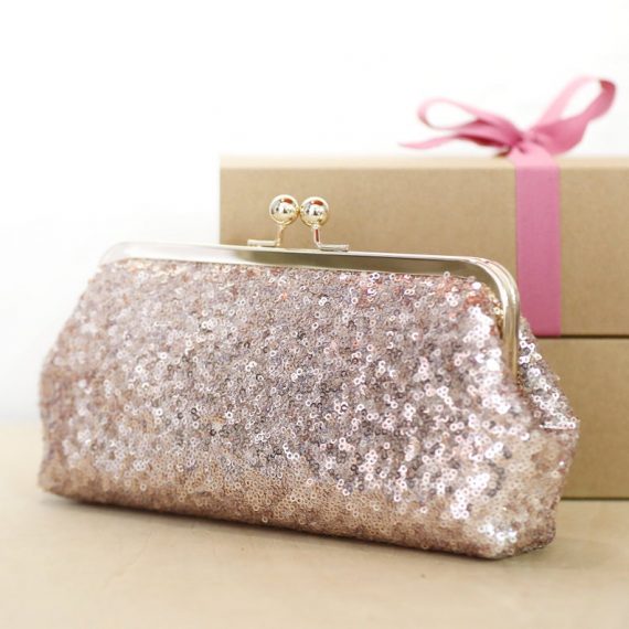 50 Best Bridal Clutches for 2023: Wedding Purses + Bride Bags