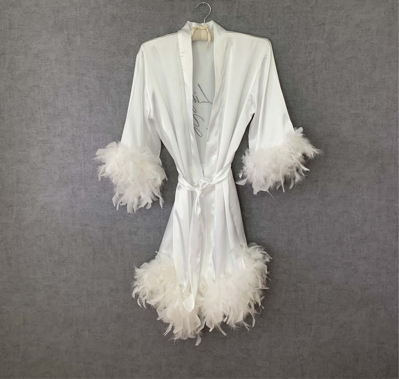 The 41 Best Bridal Robes for 2024: Long, Short, Feathers, Lace!