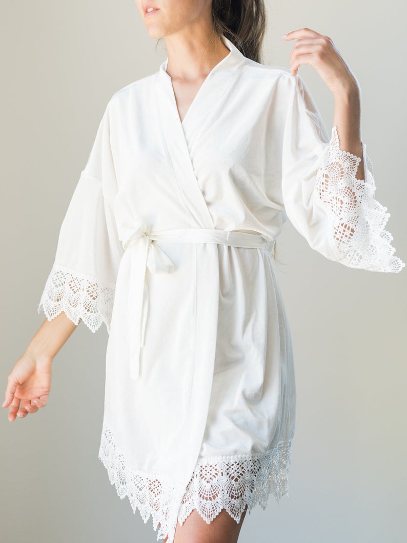 The 41 Best Bridal Robes for 2024: Long, Short, Feathers, Lace!