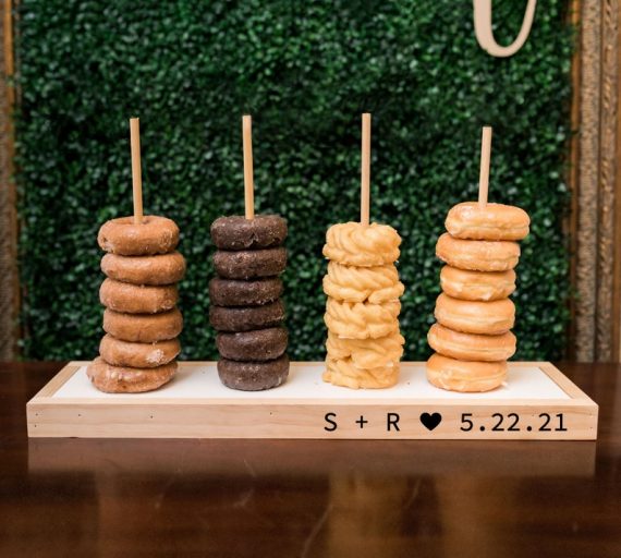 How To: Pretzel Wall for Weddings (+ Where to Buy Soft Pretzels in Bulk)