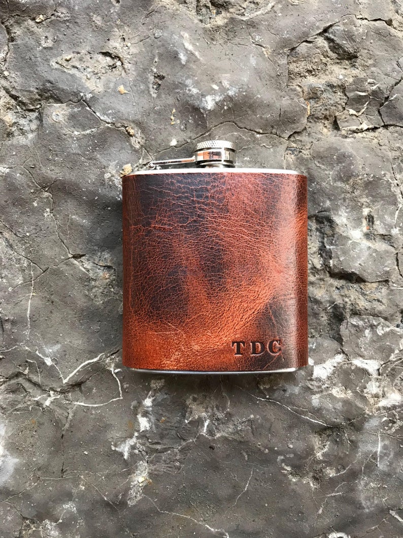 30 Best Leather Groomsmen Flask Wedding Gifts | Emmaline Bride