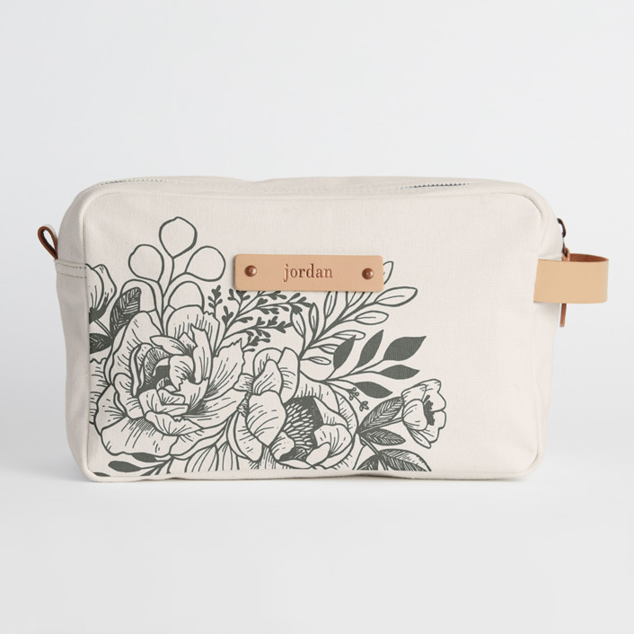 The 16 Best Things for Your Honeymoon Packing List | Emmaline Bride