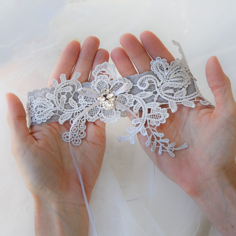 Where to Buy Wedding Garter Sets That Are Unique | Emmaline Bride