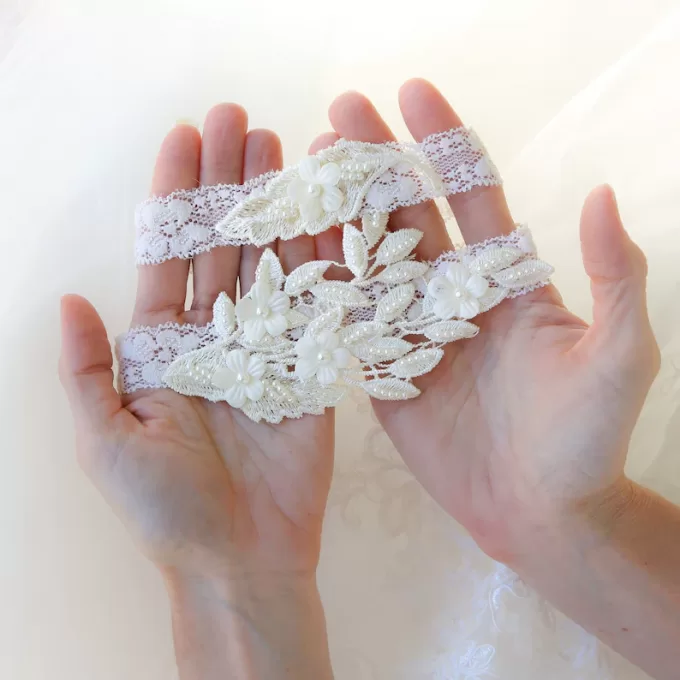 Where to Buy Wedding Garter Sets That Are Unique | Emmaline Bride