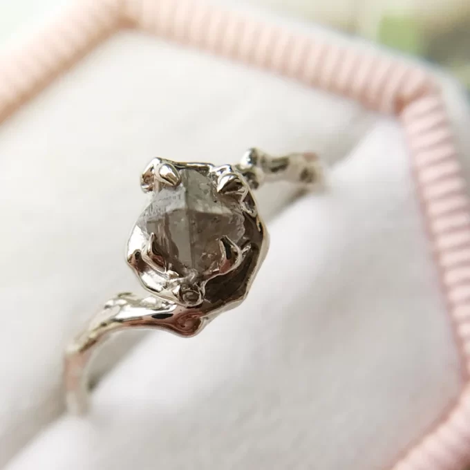 7 Best Alternative Engagement Ring Designers to Shop (by Style)