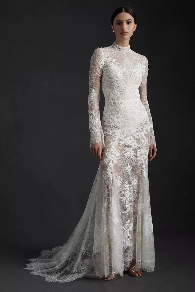 9 Beautiful Wedding Dresses That Cover Your Arms | Emmaline Bride ...