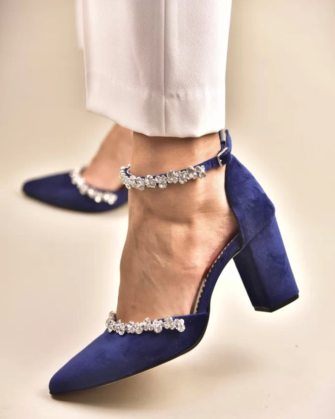 21 Most Comfy Block Heels That Are Comfortable for Weddings