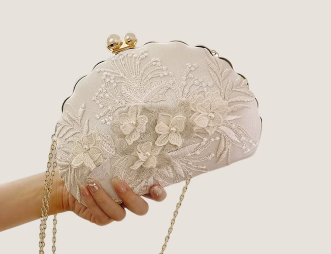 34 Most Beautiful Bridal Purses to Carry at Your Wedding [2023]