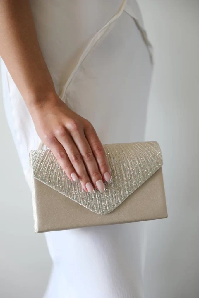 34 Most Beautiful Bridal Purses to Carry at Your Wedding [2023]