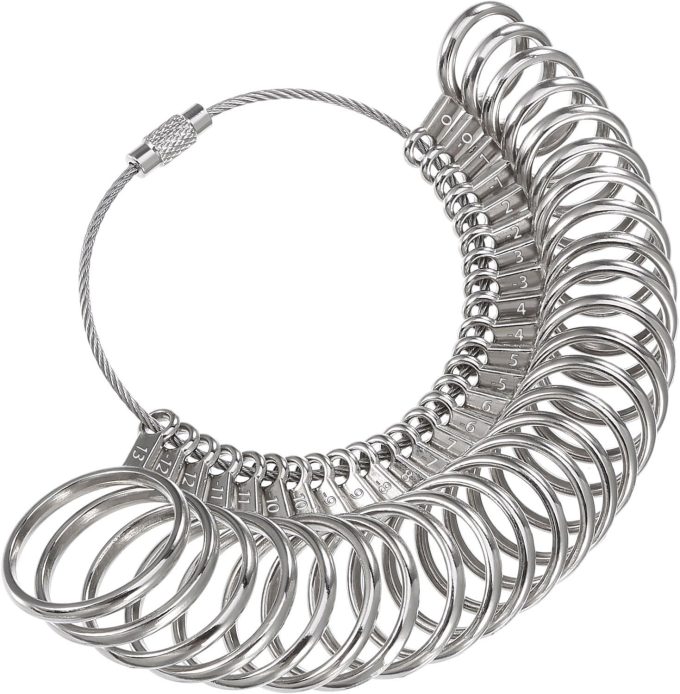 How To Buy an Etsy Engagement Ring: The Ultimate Buyer's Guide