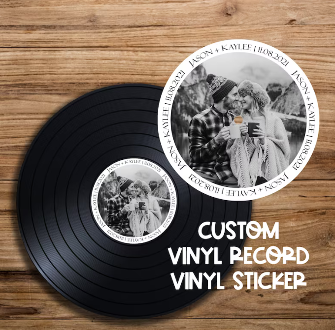 Top 3 Places to Get a Vinyl Record Guest Book for Your Wedding