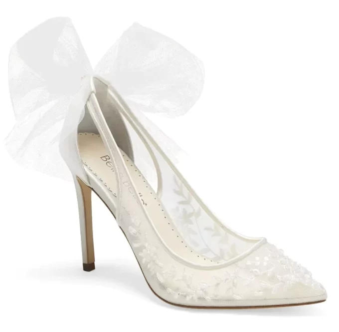31 Best Bow Wedding Heels + Shoes for the Bride