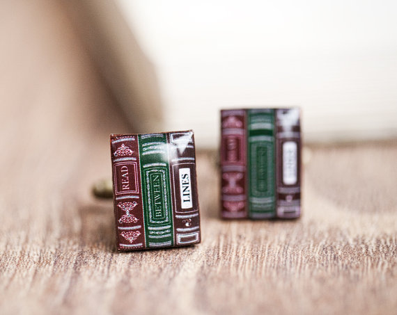 32 Custom Cufflinks That Make Awesome Groomsmen Gifts