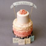 What Are Cake Charms (or Cake Pulls)? | Emmaline Bride®